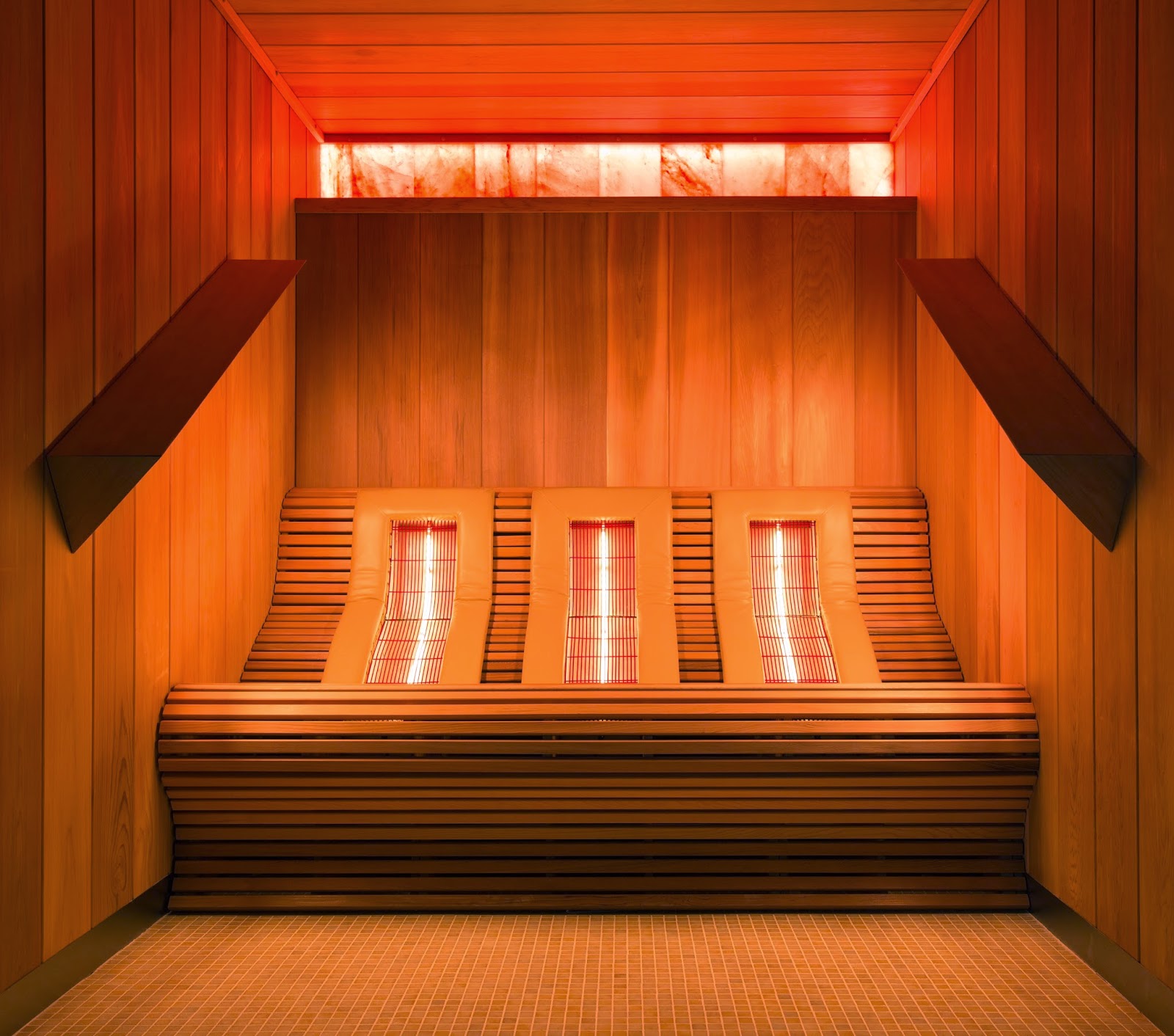 Lux-spas-infraroodcabine-sauna-wellness-pijnbestrijding